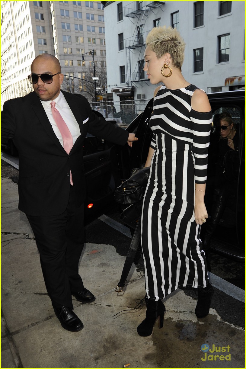 Miley Cyrus: Amazing Music on the Way! | Photo 537187 - Photo Gallery ...