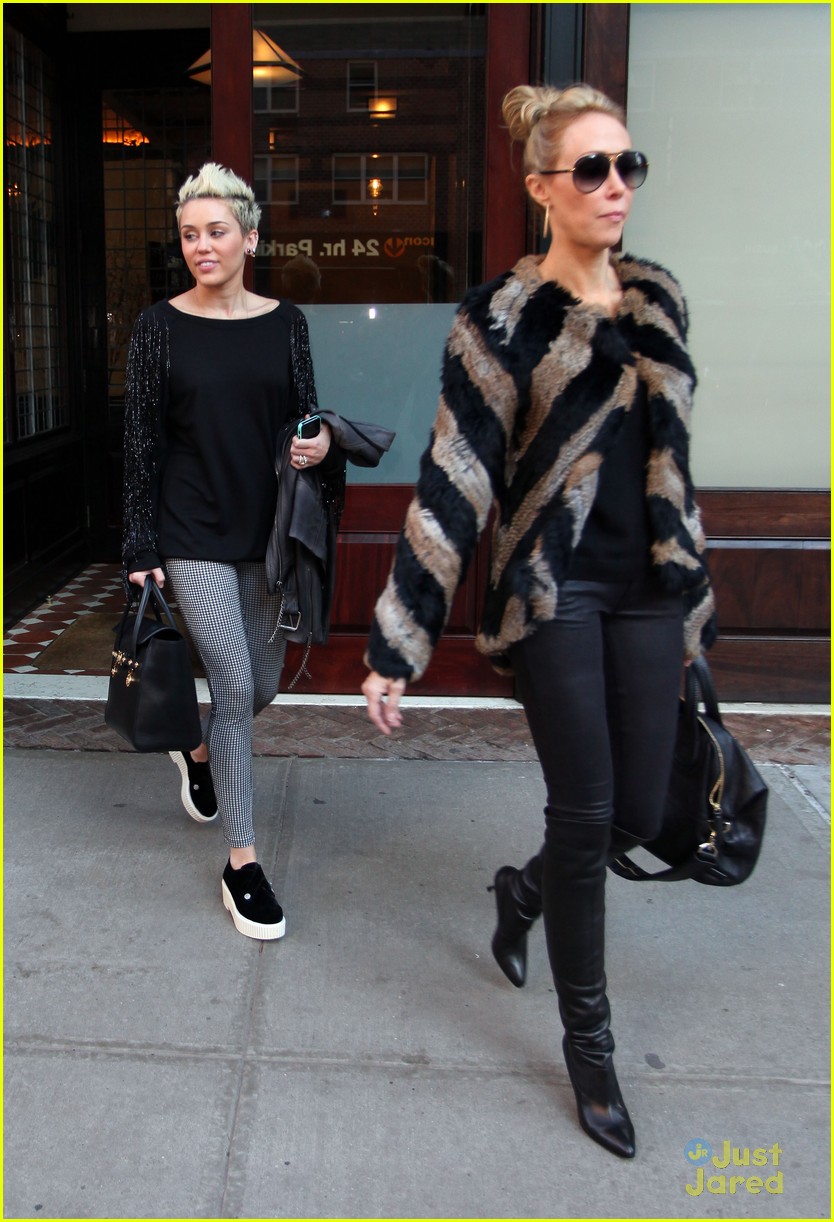 Miley Cyrus: Amazing Music on the Way! | Photo 537149 - Photo Gallery ...
