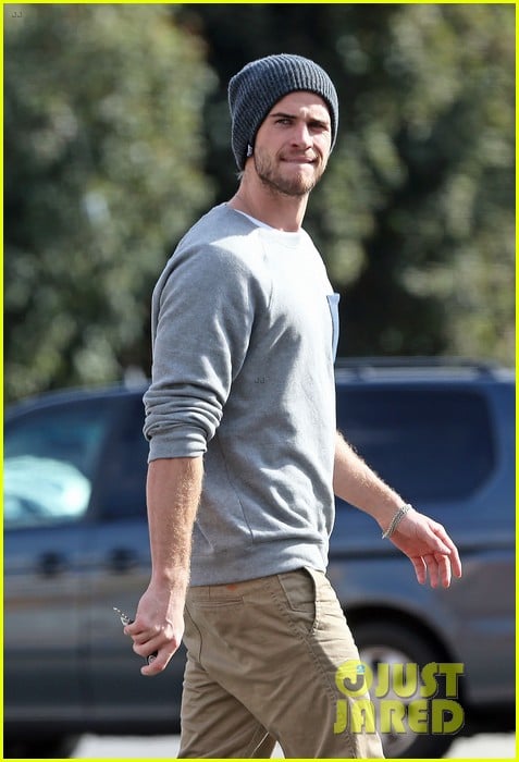 Miley Cyrus: Studio Time With Wiz Khalifa! | Photo 534471 - Photo ...