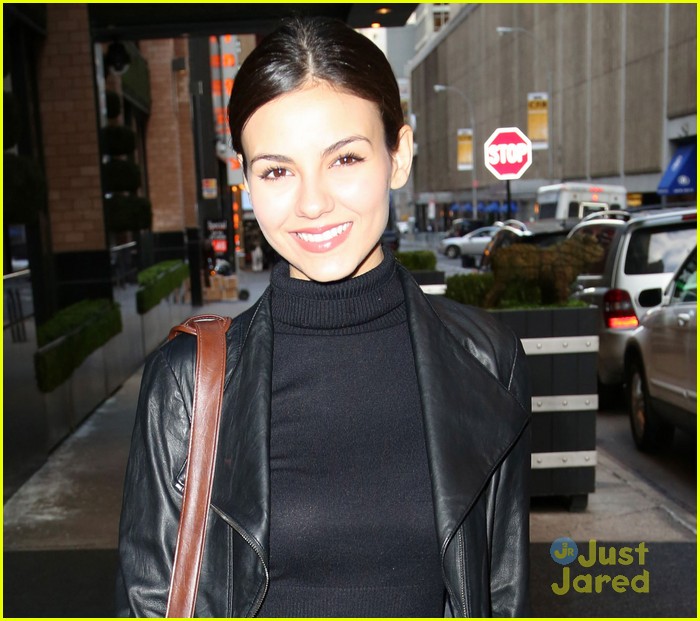 Victoria Justice: Fan Meet-Up in NYC! | Photo 536049 - Photo Gallery ...