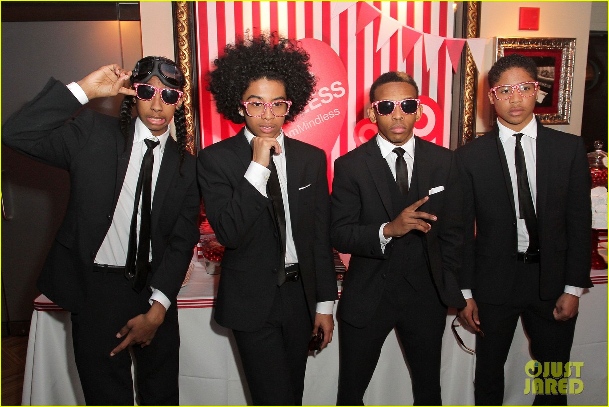 Mindless Behavior: In-Store Signing & Performance! | Photo 537602 ...