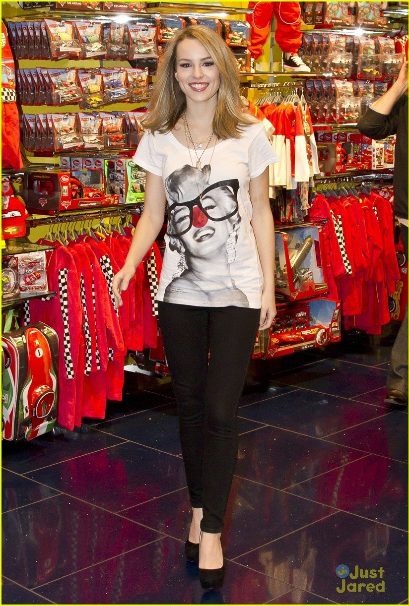 Bridgit Mendler: Comic Relief Supporter! | Photo 541639 - Photo Gallery ...