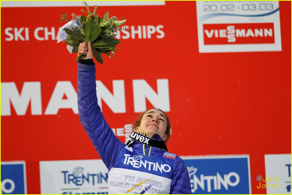Sarah Hendrickson Wins Women's Ski Jumping Title! | Photo 540237 ...