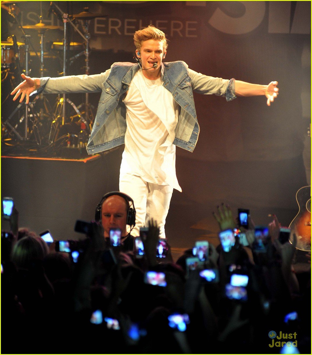 Cody Simpson: Dublin Concert Pics! | Photo 541496 - Photo Gallery ...