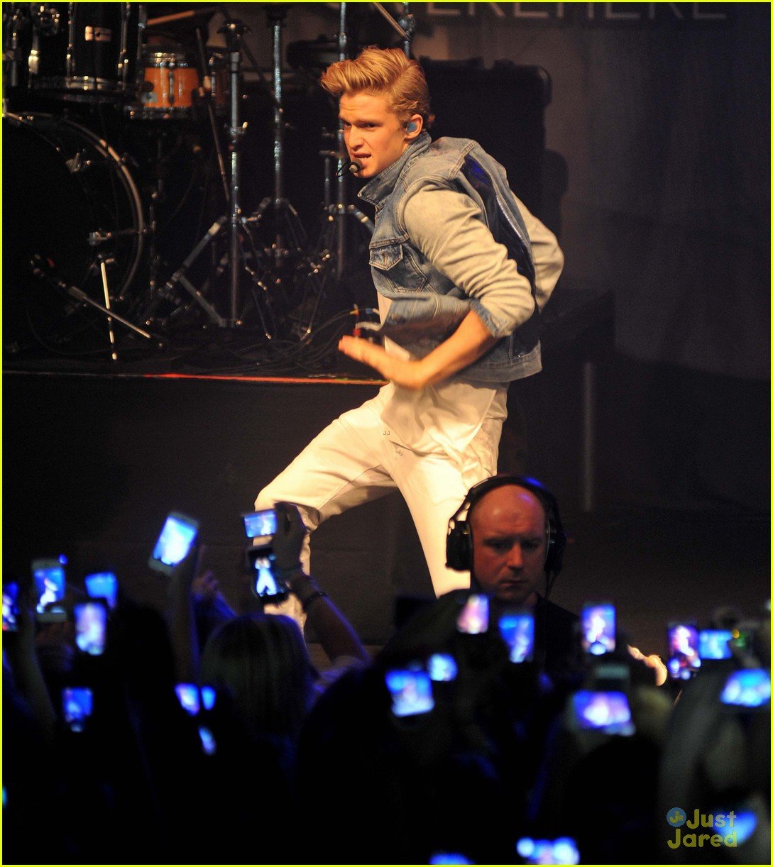 Cody Simpson: Dublin Concert Pics! | Photo 541505 - Photo Gallery ...