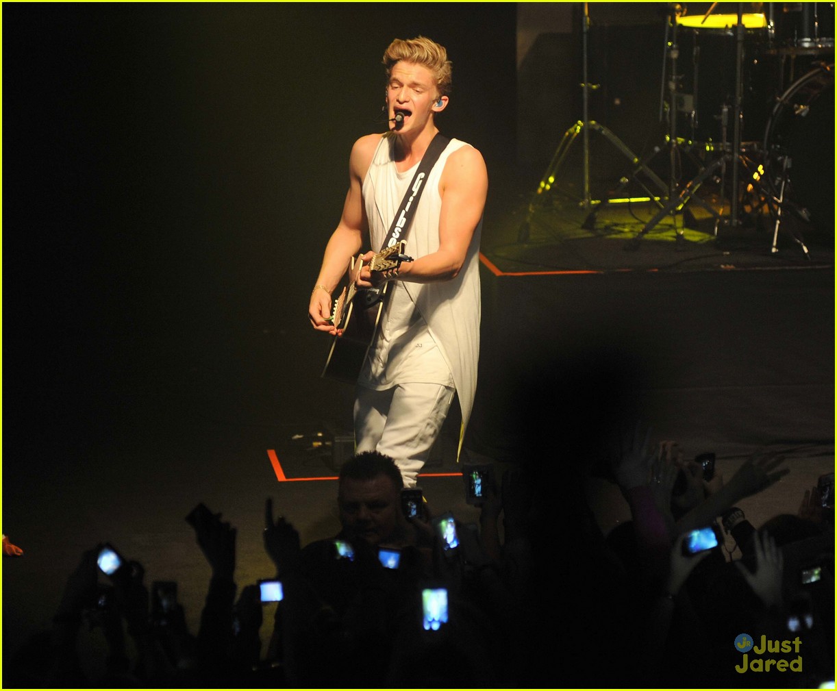 Cody Simpson: Dublin Concert Pics! | Photo 541513 - Photo Gallery ...