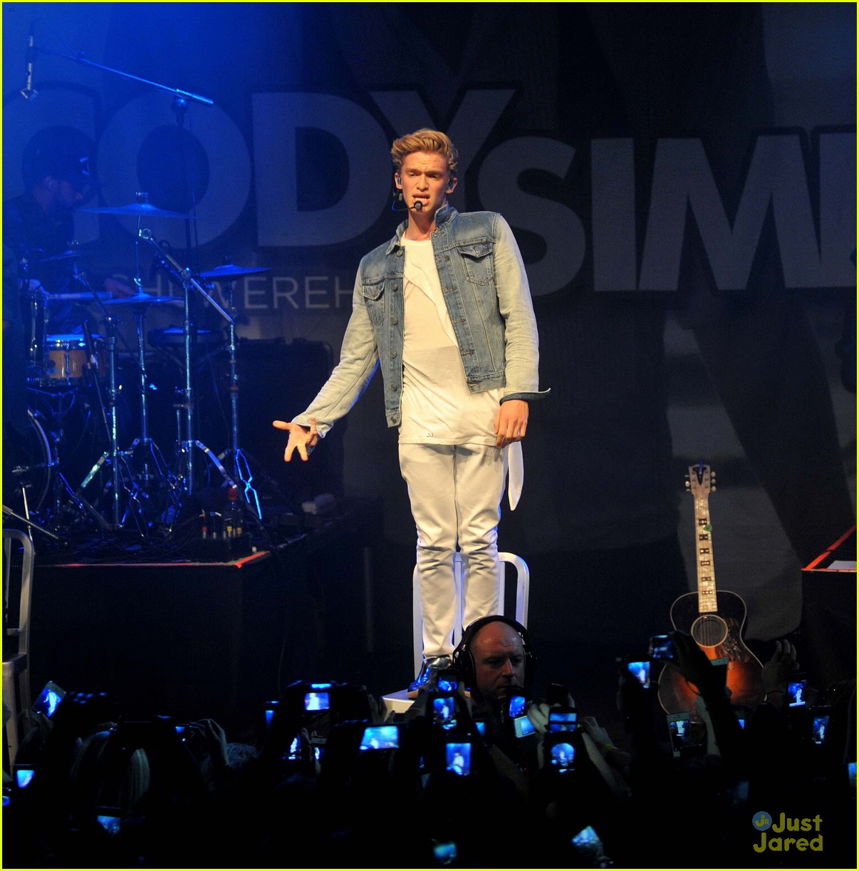 Cody Simpson: Dublin Concert Pics! | Photo 541514 - Photo Gallery ...