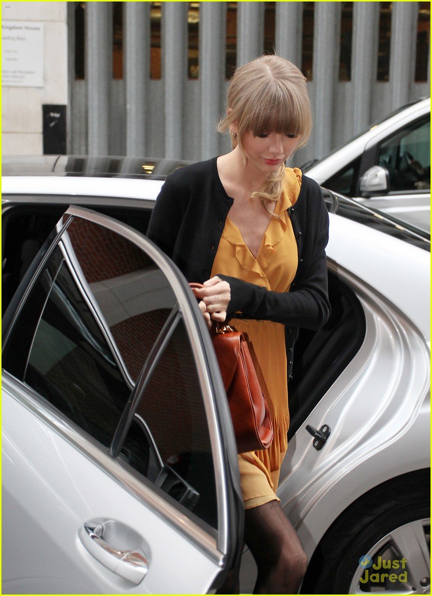 Harry Styles: Taylor Swift's BRITs Performance Was Great! | Photo ...