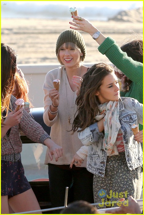 Taylor Swift: '22' Music Video Shoot! | Photo 535161 - Photo Gallery ...