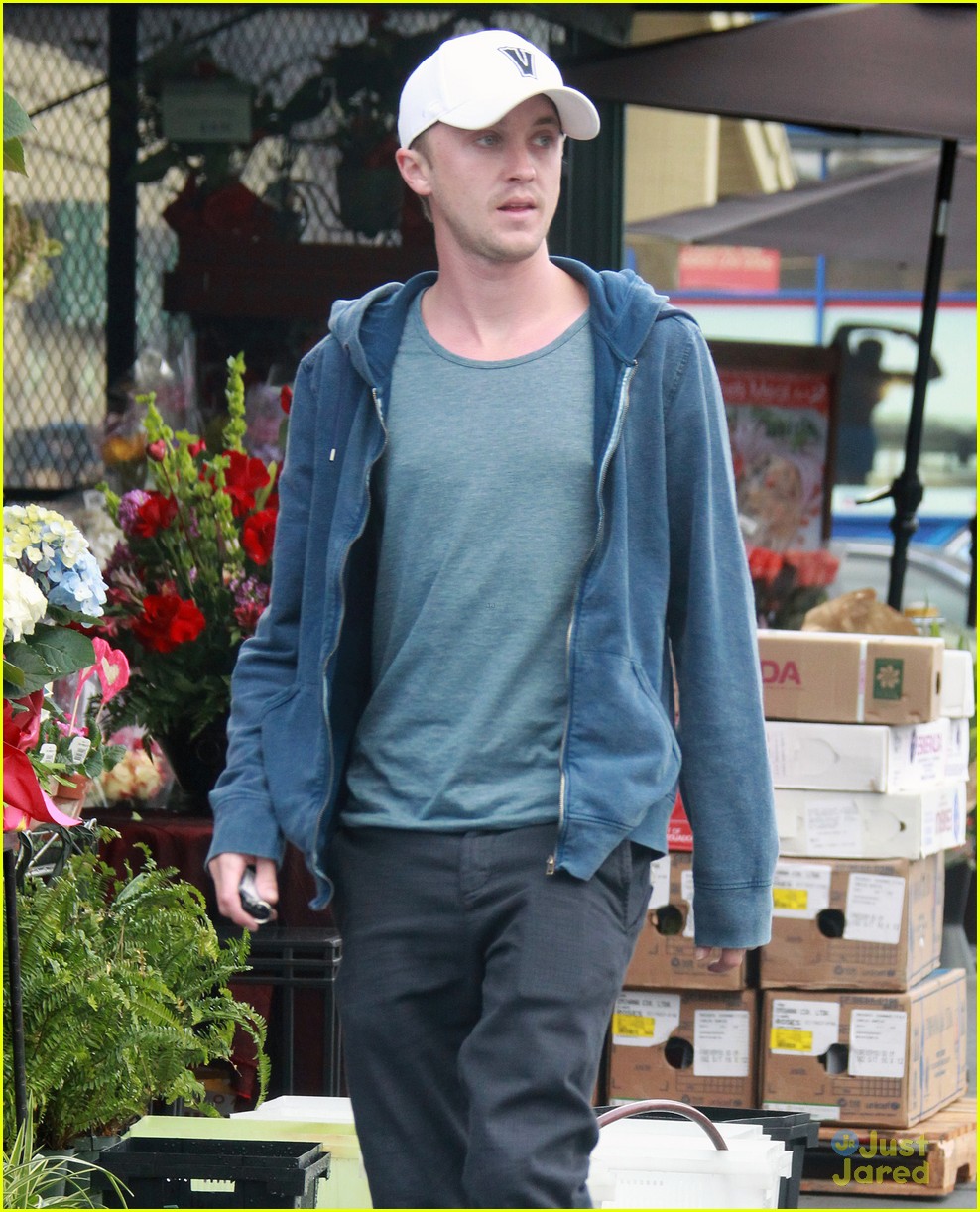 Tom Felton: Errand Run in Los Angeles | Photo 533667 - Photo Gallery ...
