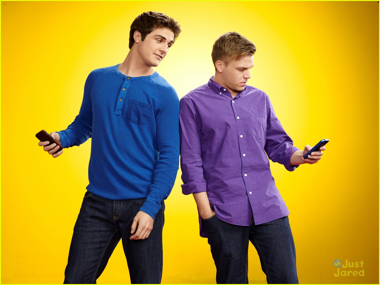 Ashley Rickards & Brett Davern: 'Awkward' Season Three Pics! | Photo ...