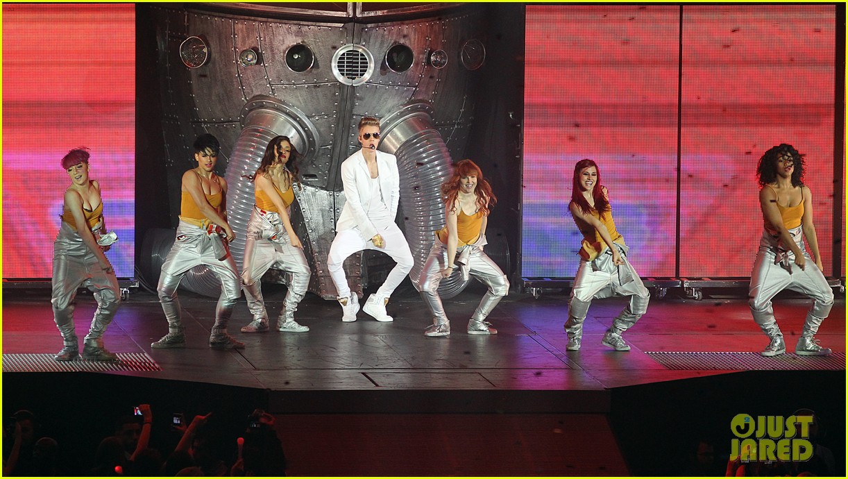 Justin Bieber: 'Believe' O2 Arena Performance Pictures! | Photo 543661 ...