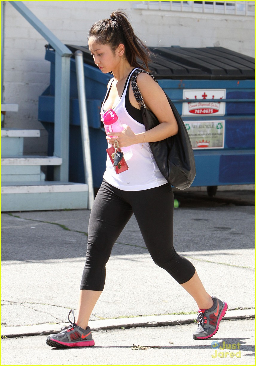 Brenda Song: Pink Accessories at the Gym | Photo 543805 - Photo Gallery ...