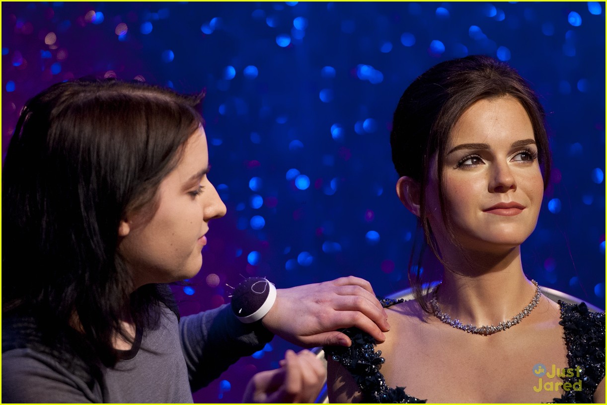 Full Sized Photo of emma watson madame tussaud wax figure unveiled 09 ...