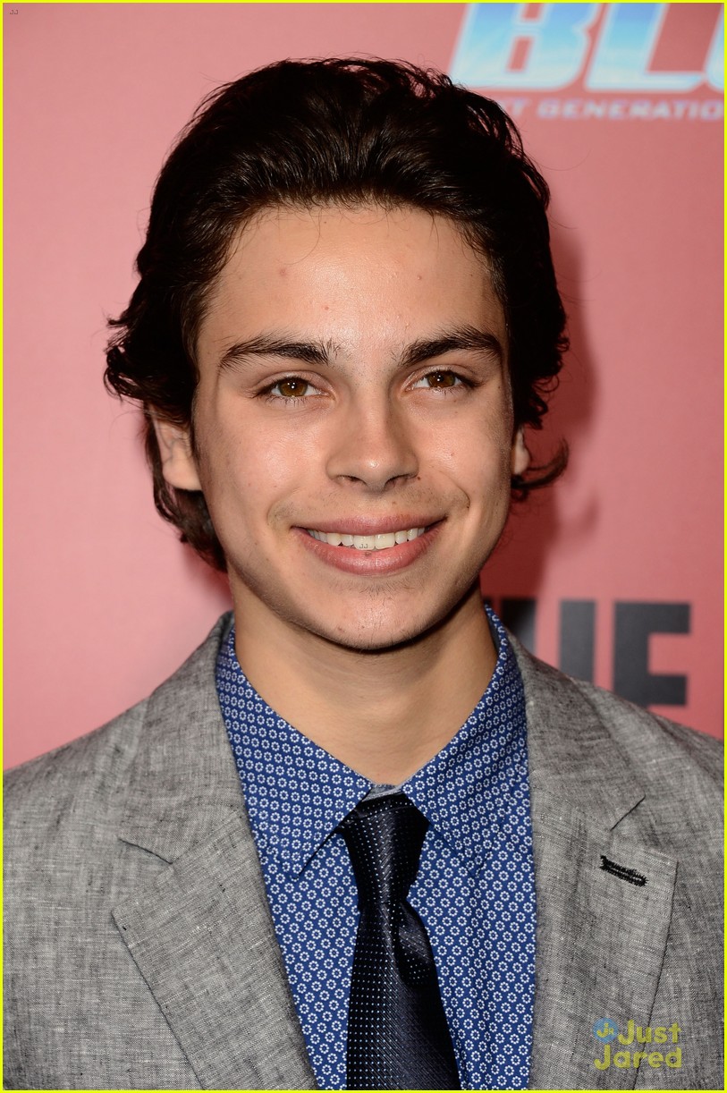 Jake T. Austin: 'The Call' Red Carpet Premiere | Photo 543151 - Photo ...