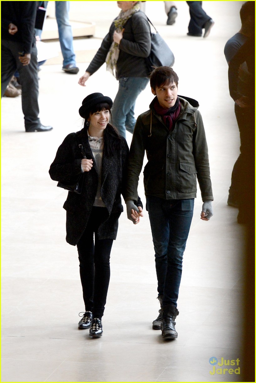 Carly Rae Jepsen & Matthew Koma: Paris Pair | Photo 546243 - Photo ...