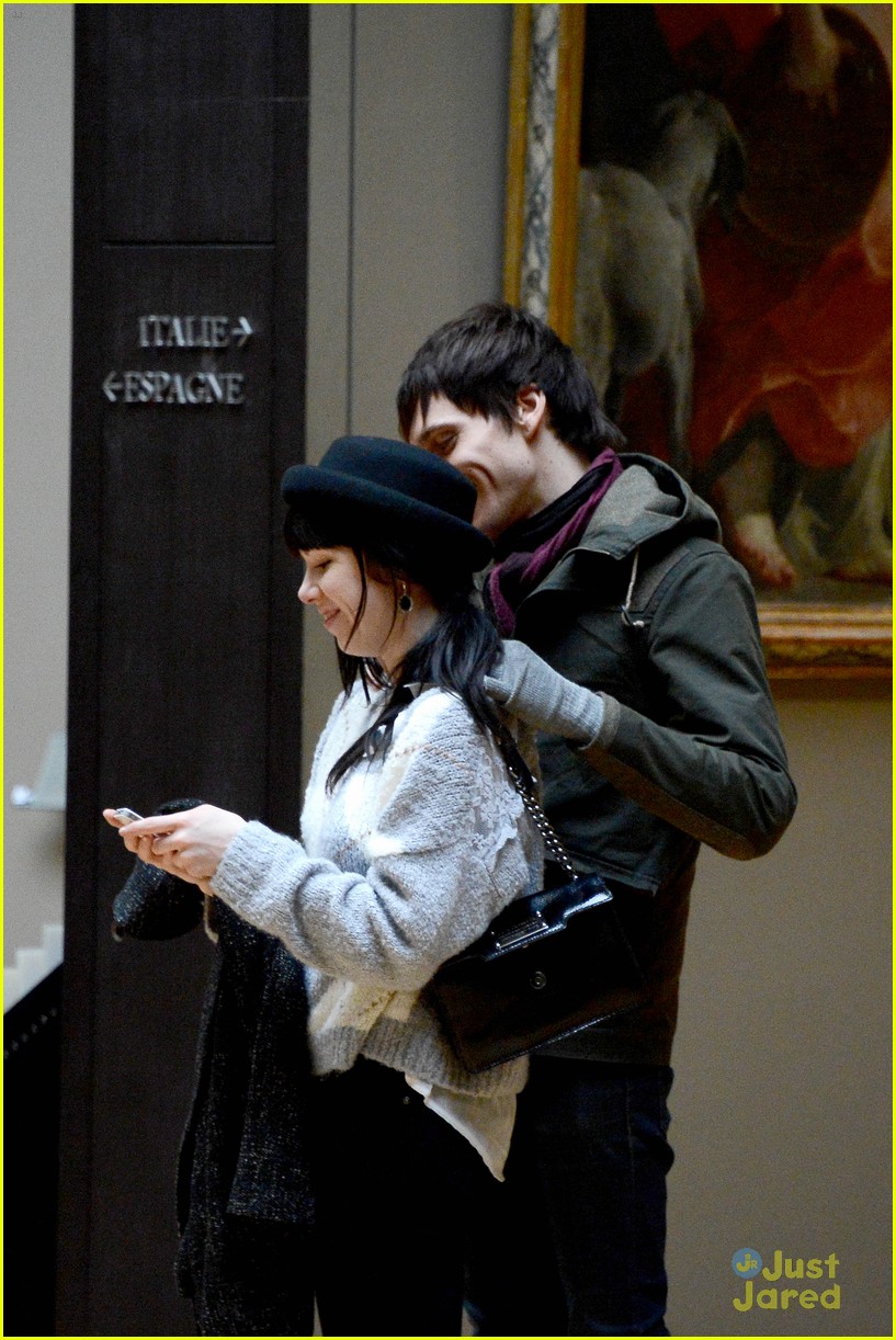 Carly Rae Jepsen & Matthew Koma: Paris Pair | Photo 546246 - Photo ...