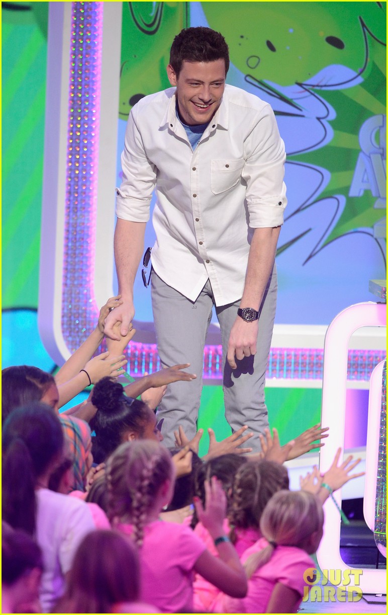 Cory Monteith - Kids Choice Awards 2013 Presenter | Photo 547677 ...