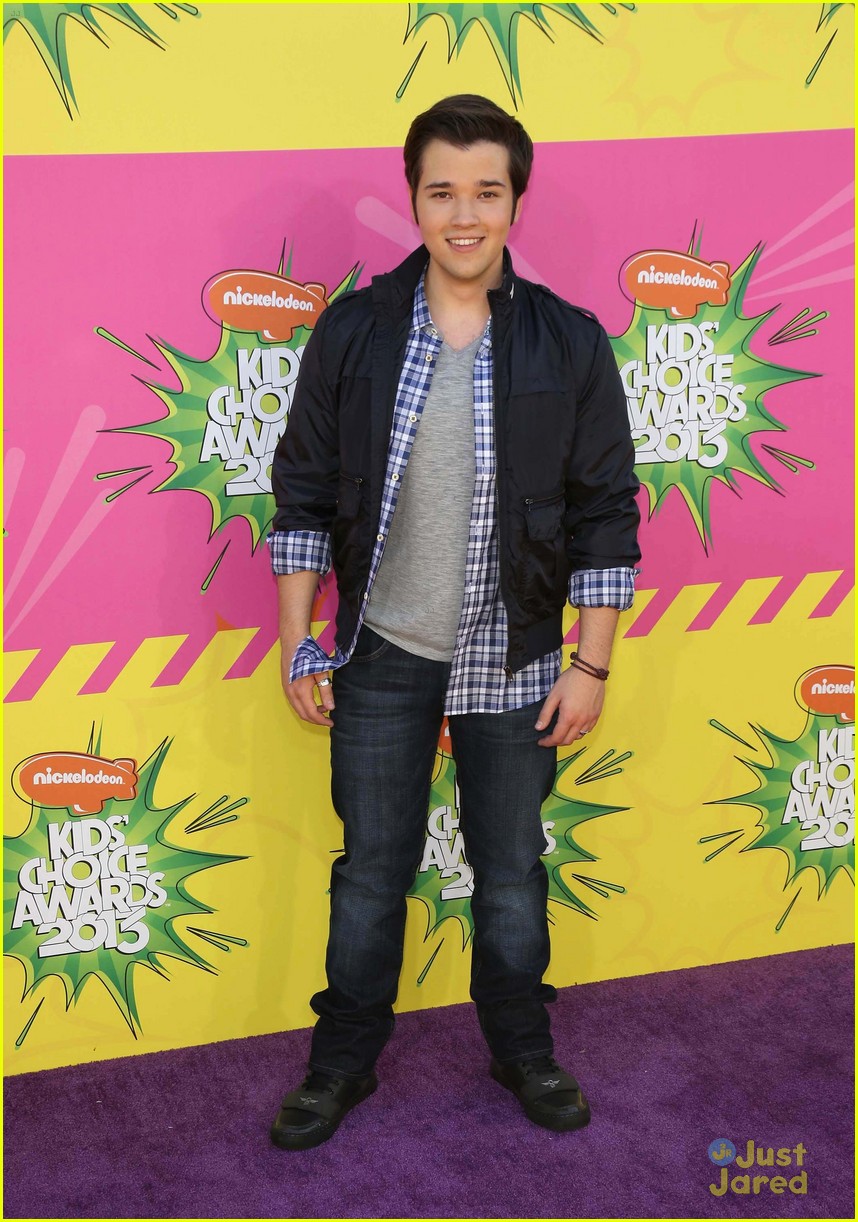 Nathan Kress & Gregg Sulkin - Kids' Choice Awards 2013 Red Carpet ...