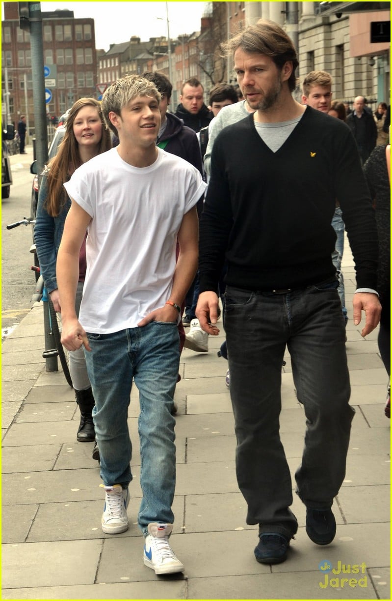 Niall Horan & Harry Styles: Dublin Stroll | Photo 545168 - Photo ...