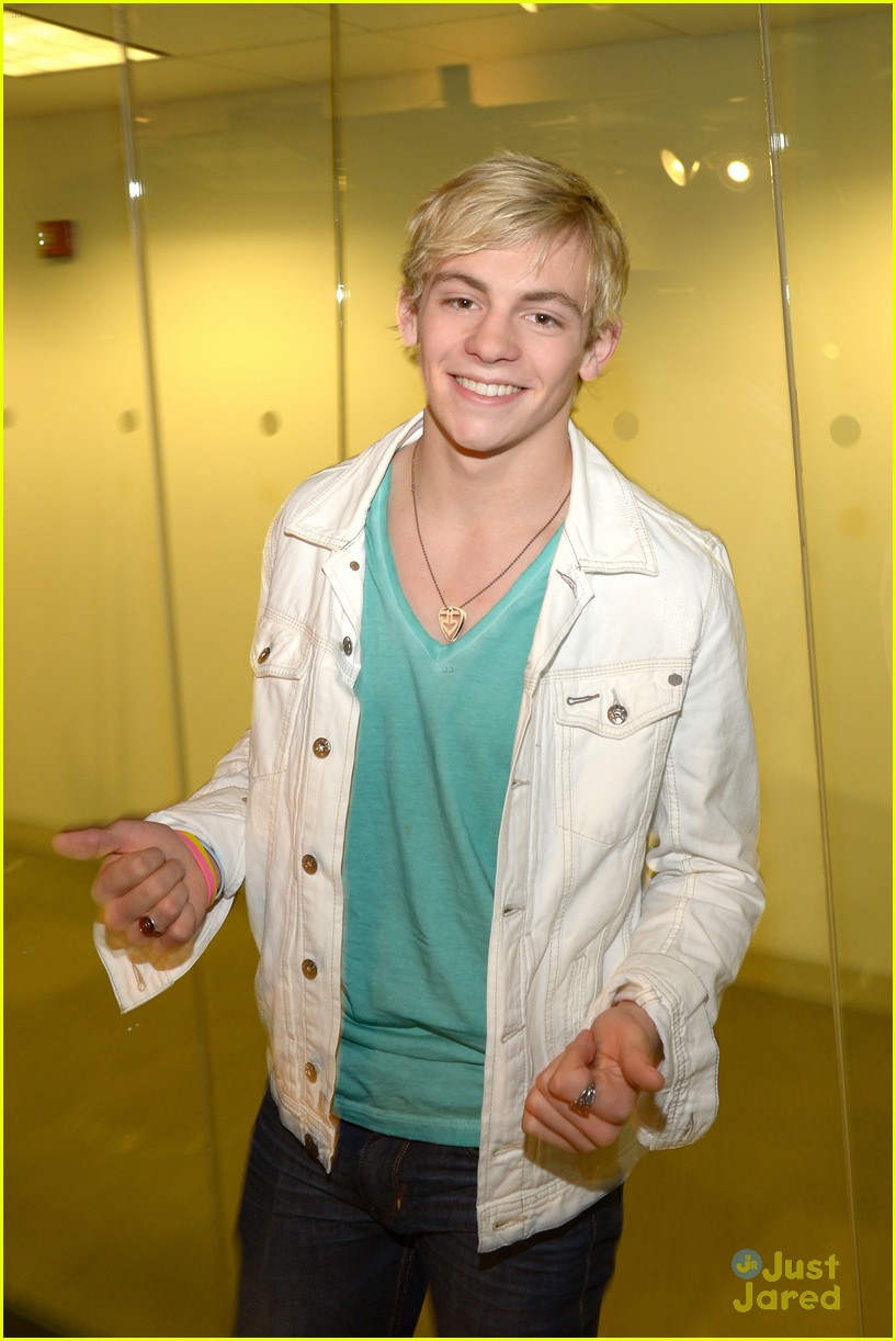 Ross Lynch And Laura Marano Get Sirius Photo 545213 Photo Gallery