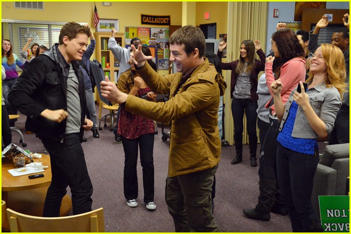 Vanessa Marano & Katie Leclerc: All ASL 'Switched At Birth' Episode ...