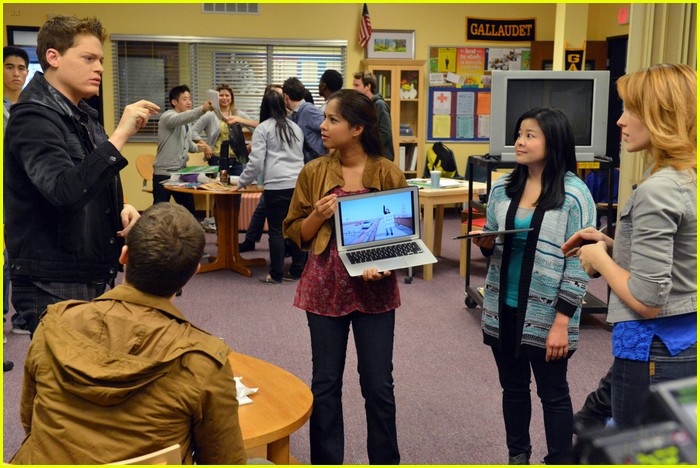 Vanessa Marano & Katie Leclerc: All ASL 'Switched At Birth' Episode ...