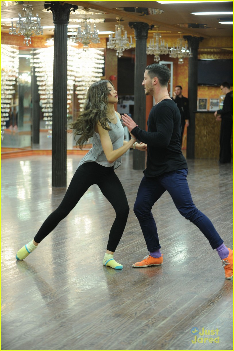 Zendaya & Val Chmerkovskiy: 'Dancing' Practice in NYC! | Photo 545671 ...