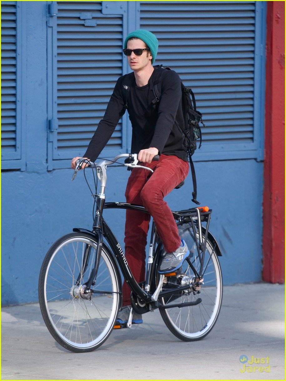 Andrew Garfield: NYC Bike Ride | Photo 551387 - Photo Gallery | Just ...