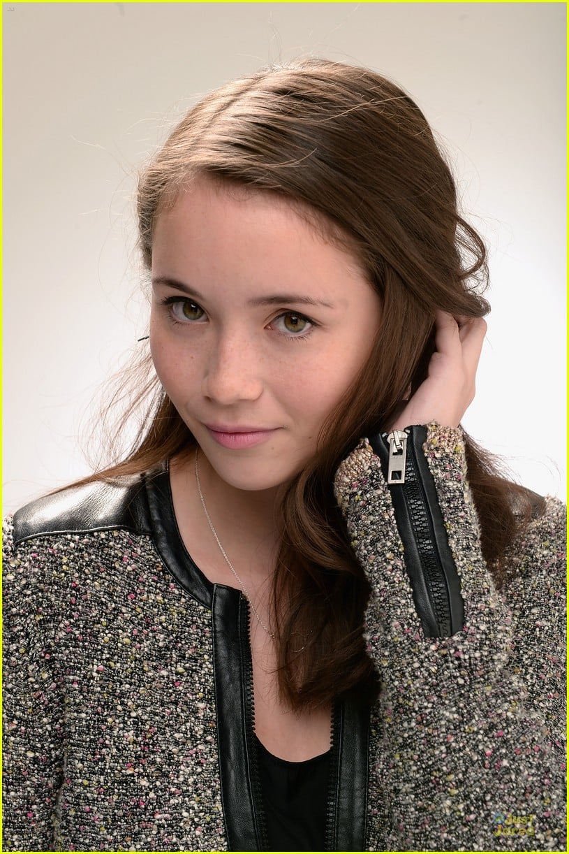 Katie Chang: 'A Birder's Guide To Everything' at Tribeca | Photo 554598 ...