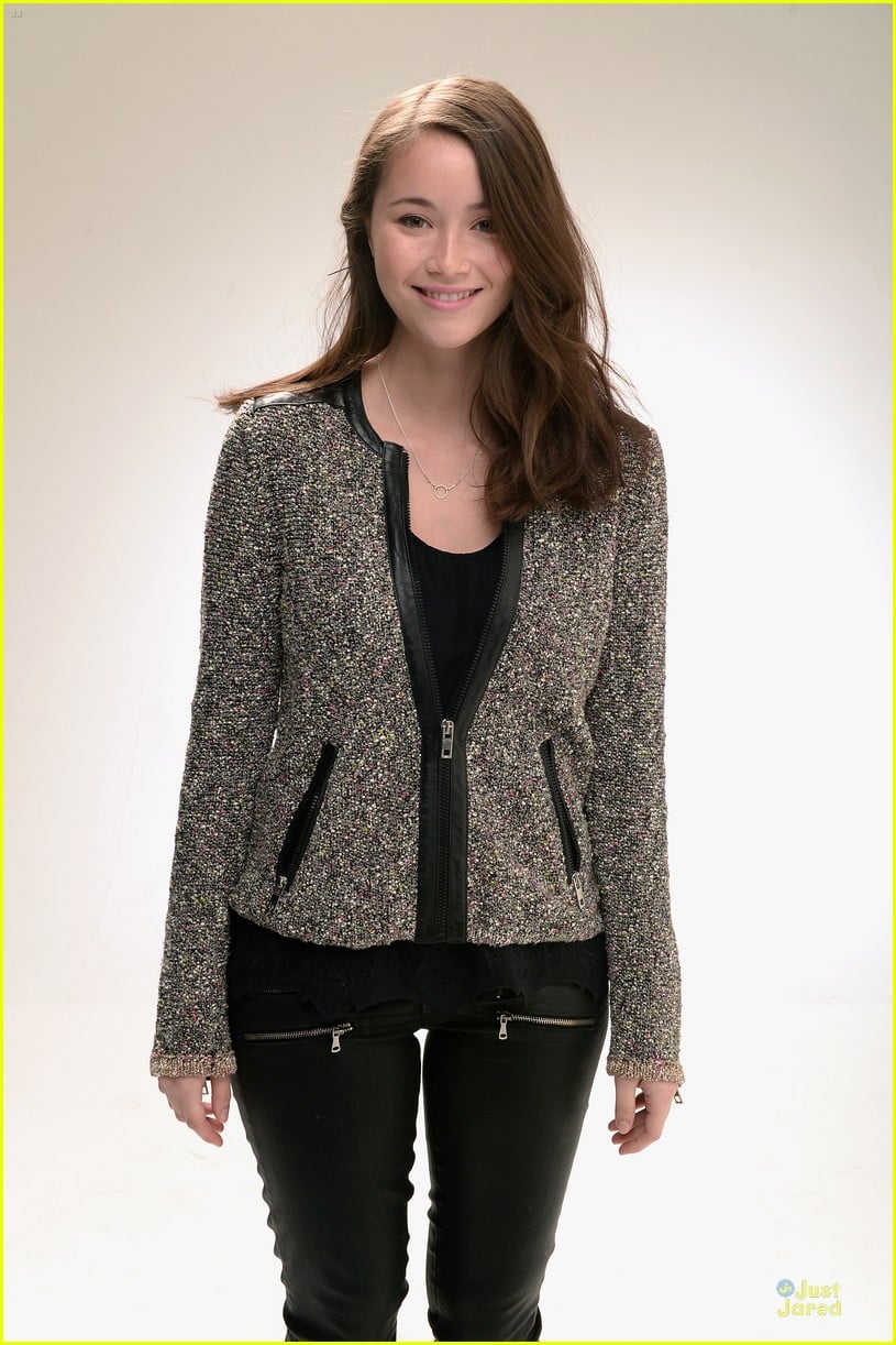 Katie Chang: 'A Birder's Guide To Everything' at Tribeca | Photo 554610 ...