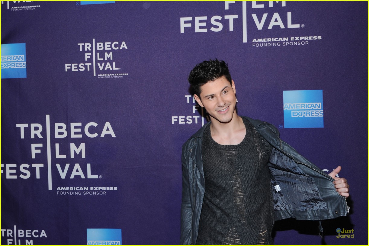 Michael J. Willett & Paul Iacono: 'G.B.F.' Tribeca Premiere | Photo ...