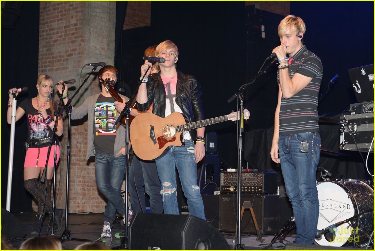 R5: The Paramount Concert Pics! | Photo 552134 - Photo Gallery | Just ...
