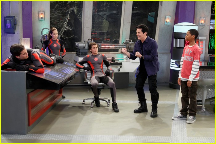 Full Sized Photo of lab rats on strike 08 | Lab Rats Go On Strike ...
