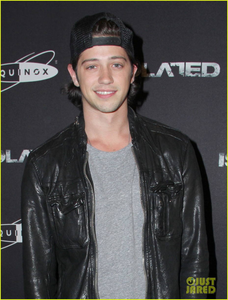 Cody Simpson & Chris Galya: 'Isolated' Premiere | Photo 553947 - Photo ...