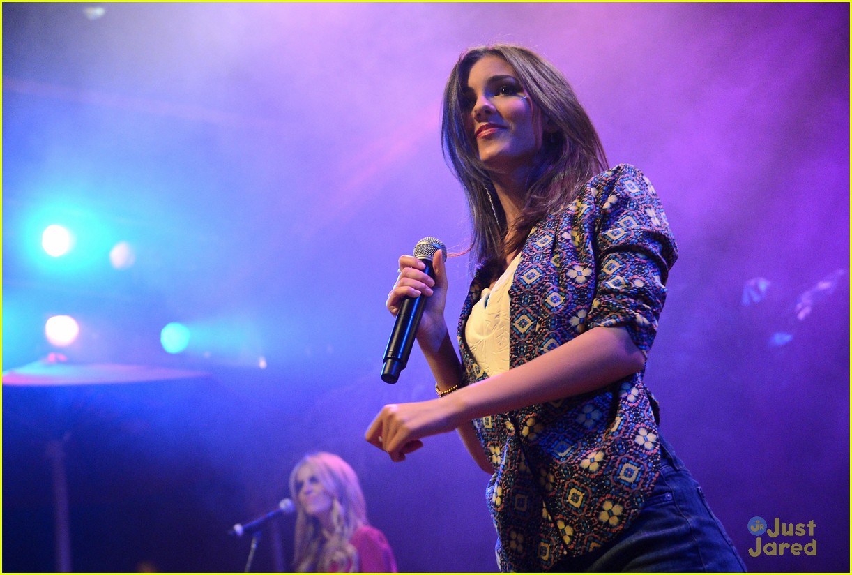 Victoria Justice: House of Blues Summer Tour Kick-Off Concert! | Photo ...