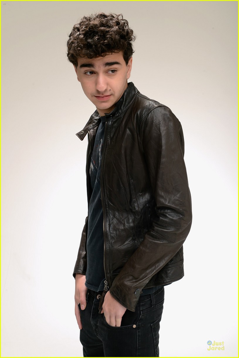 Alex Wolff: 'A Birder's Guide To Everything' at Tribeca | Photo 554583 ...