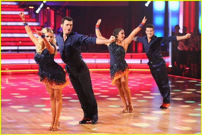 Zendaya & Aly Raisman: Safe Again on 'Dancing With The Stars'! | Photo ...