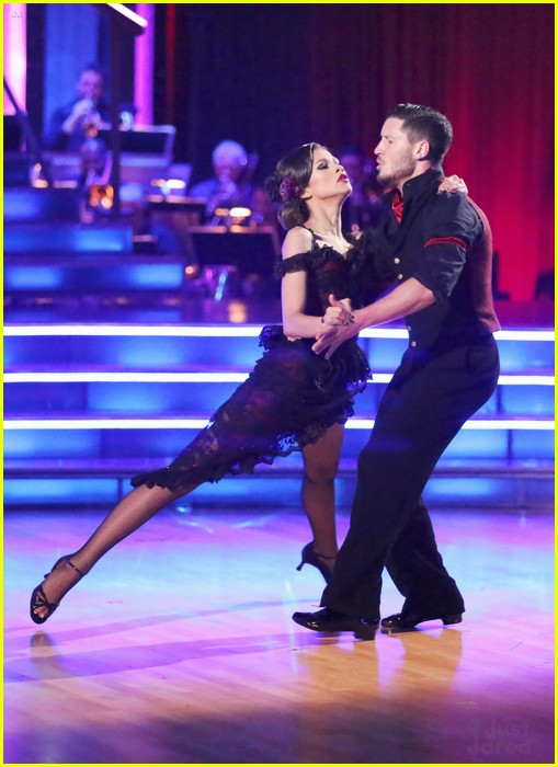 Zendaya & Aly Raisman: Safe Again on 'Dancing With The Stars'! | Photo ...