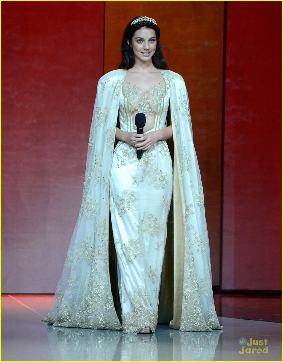 Adelaide Kane 'Reign's at CW Upfronts 2013 | Photo 561793 - Photo ...