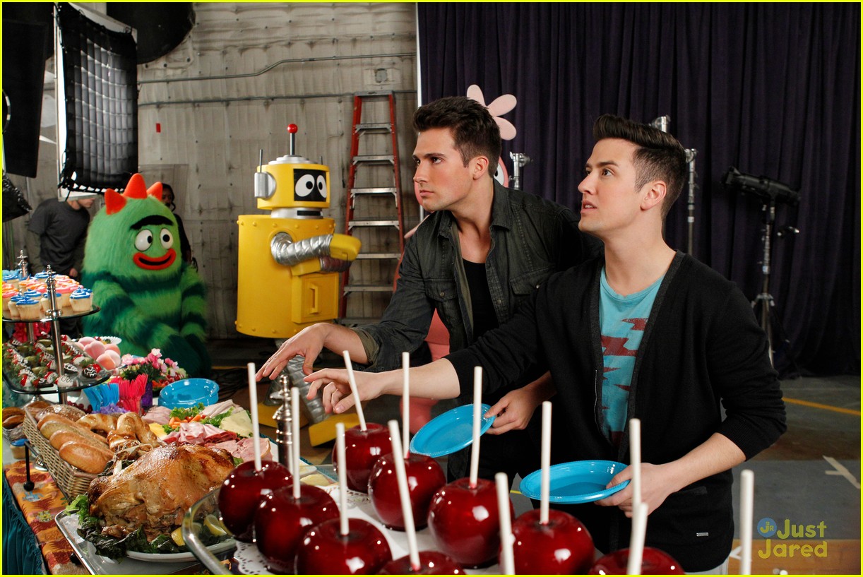Big Time Rush: 'Yo Gabba Gabba' Cameo! | Photo 565330 - Photo Gallery ...