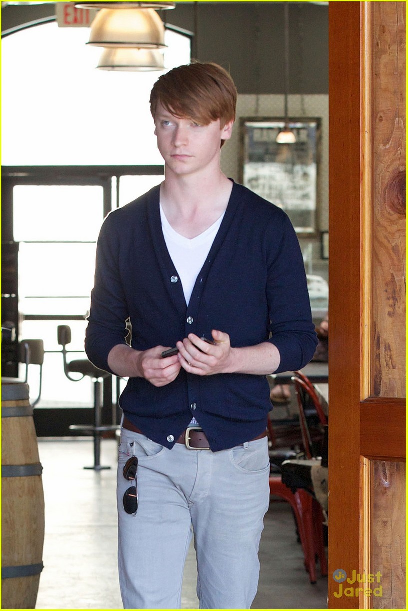 Calum Worthy: Chili Cook Off on 'Austin & Ally' | Photo 562340 - Photo ...