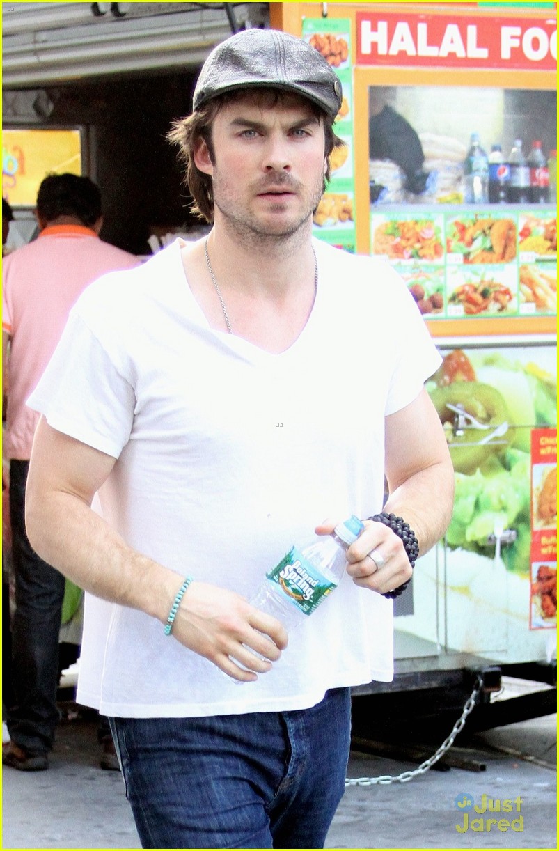 Ian Somerhalder: Fast Food Freaks Me Out! | Photo 561956 - Photo ...