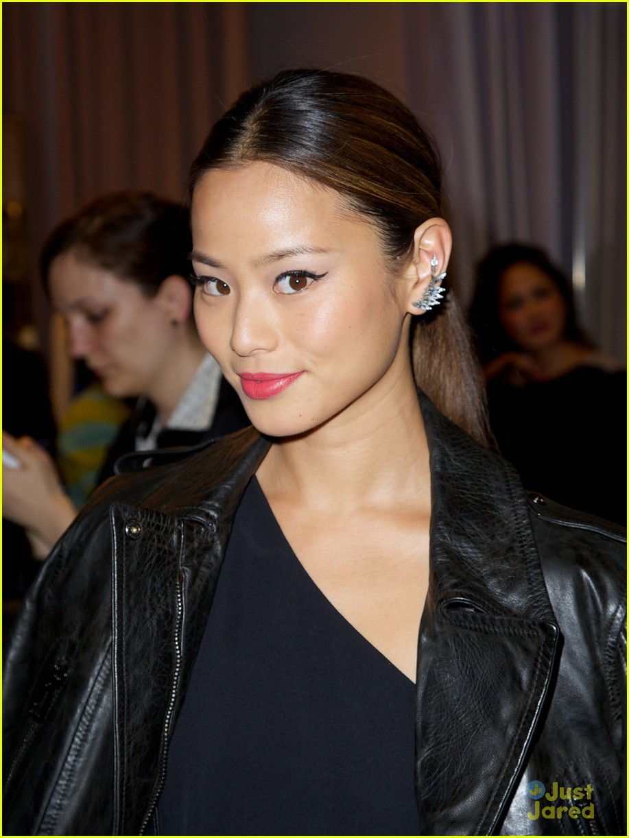 Full Sized Photo of jamie chung lip lock believe 03 | Jamie Chung: 'Lip ...