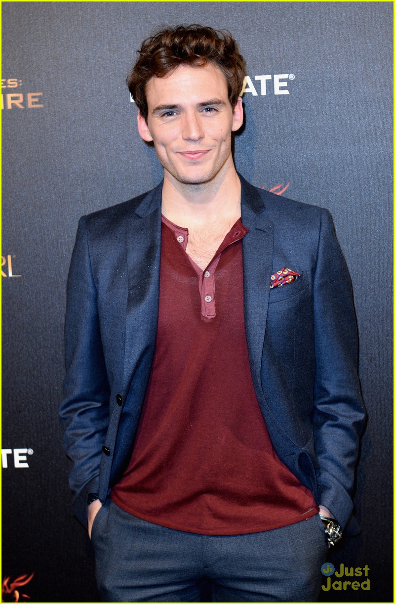 Liam Hemsworth & Sam Claflin: 'Catching Fire' in Cannes! | Photo 562352 ...