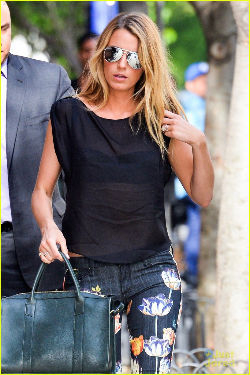 Blake Lively: More 'Lucky' Photo Shoot Pics! | Photo 559305 - Photo ...