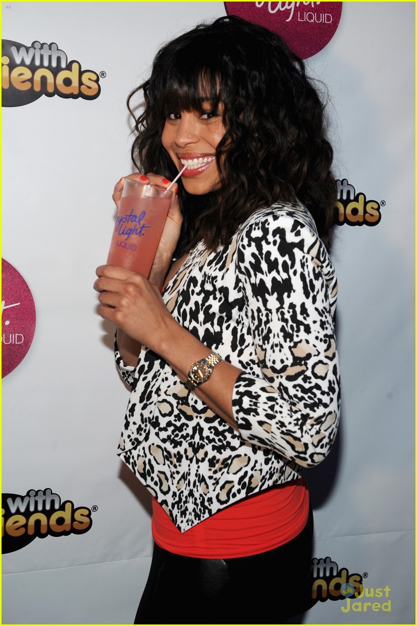 Full Sized Photo Of Jordin Sparks Hosts Biggest Words With Friends Game full-sized-photo-of-jordin-sparks-hosts-biggest-words-with-friends-game