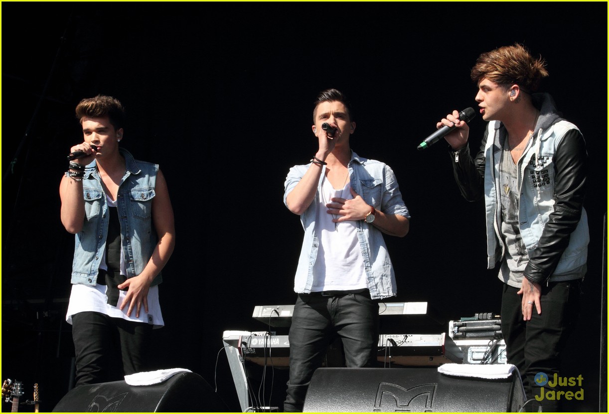 Full Sized Photo of union j daybreak carry you 04 | Union J Perform ...