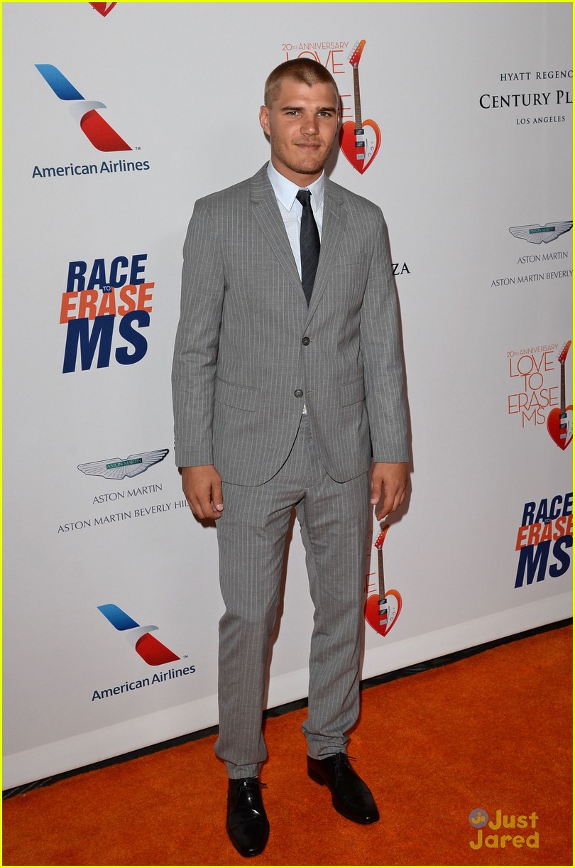 Chris Zylka: Race to Erase MS Gala | Photo 558650 - Photo Gallery ...