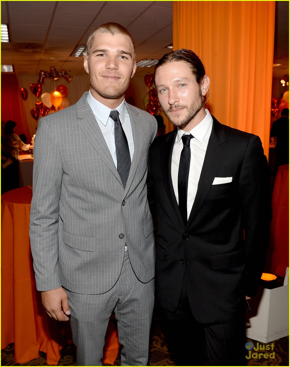 Chris Zylka: Race to Erase MS Gala | Photo 558651 - Photo Gallery ...